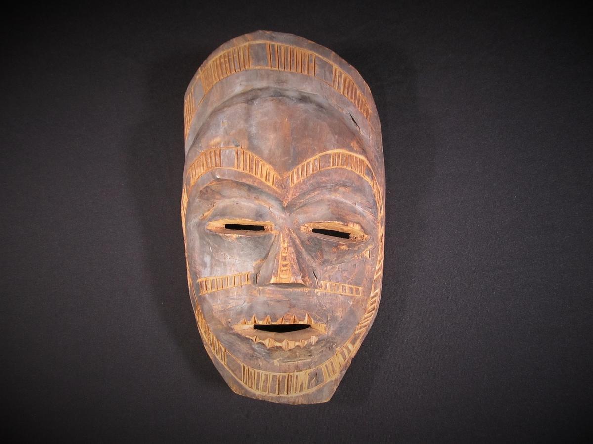 Melanesia mask - Te Whare Taonga o Waikato Museum & Gallery