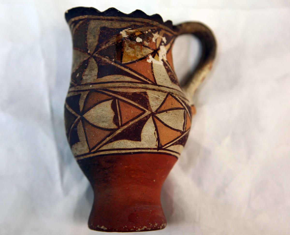 Pottery - Te Whare Taonga o Waikato Museum & Gallery