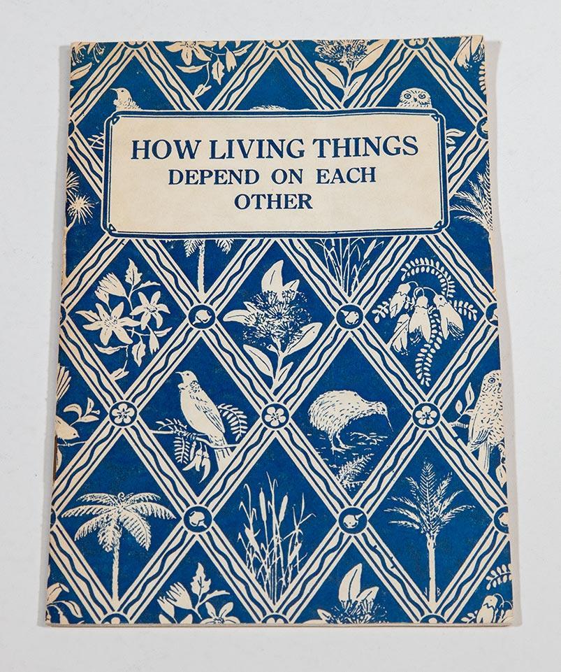 Booklet - How Living Things Depend on Each Other - Te Whare Taonga o ...