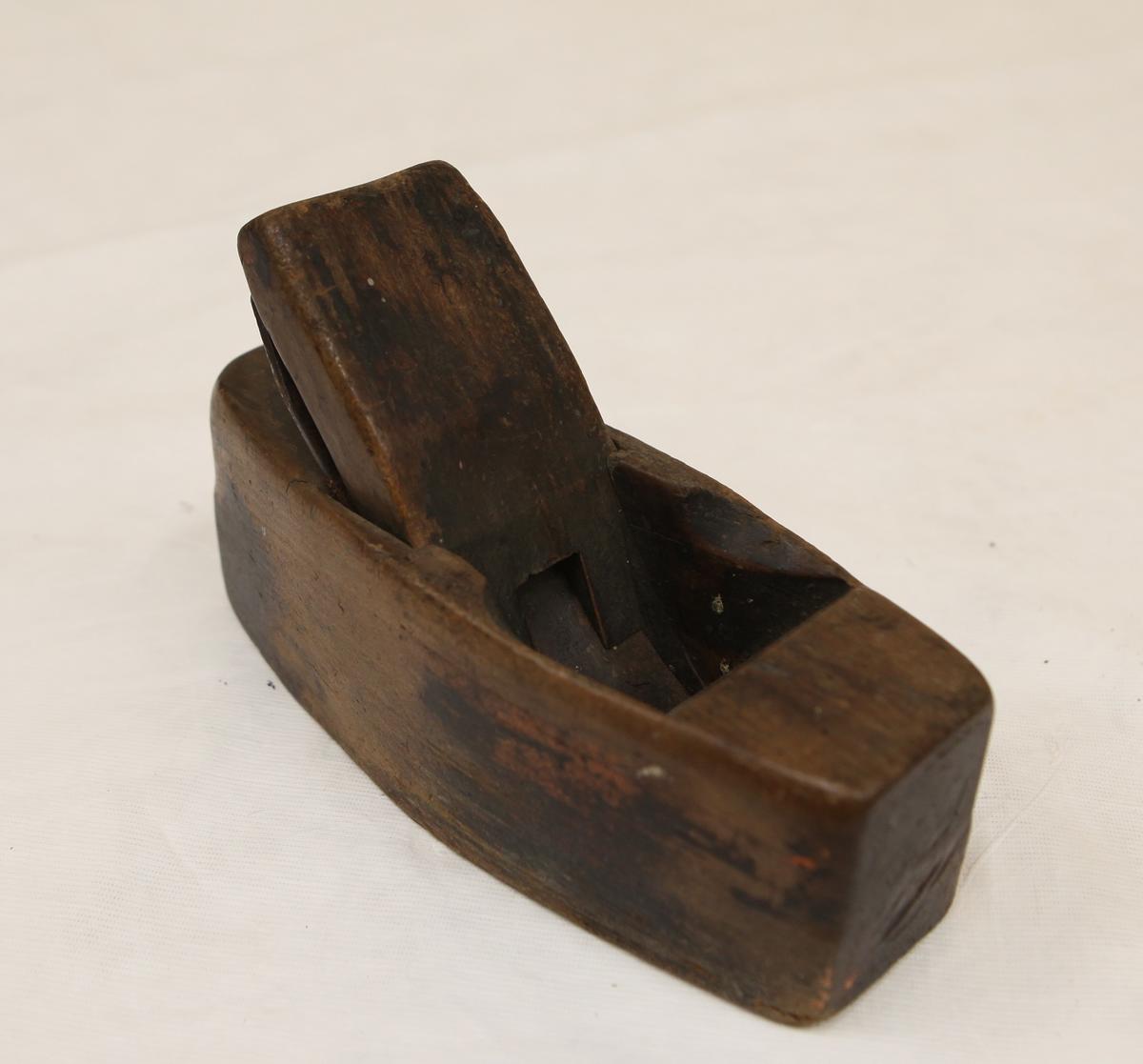 Wheelwrights smoothing plane - Te Whare Taonga o Waikato Museum & Gallery